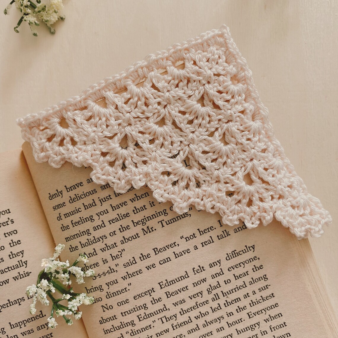 Lacey Lace Corner Bookmark - Etsy