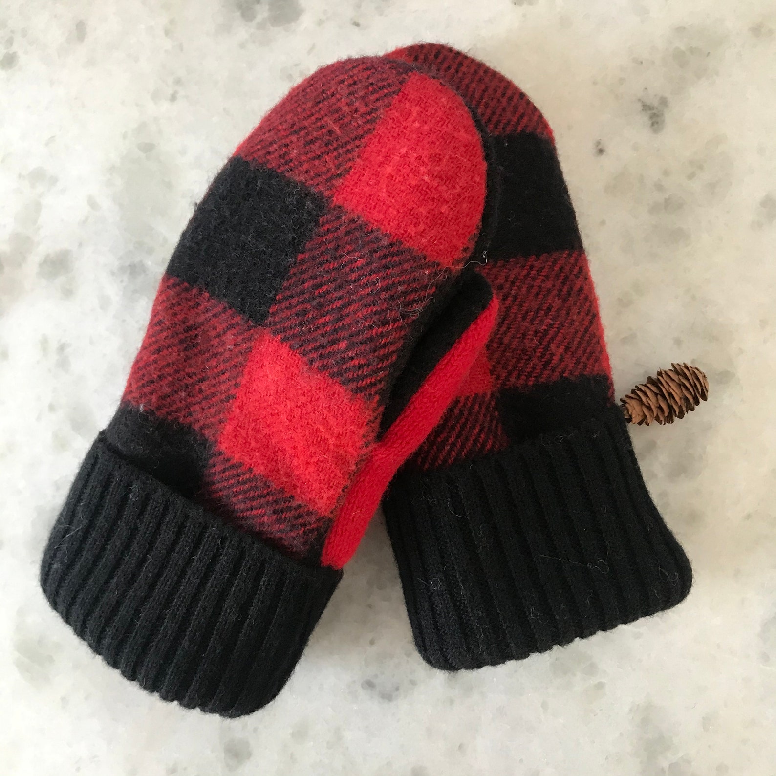 Handmade Red and Black Buffalo Plaid Fleece Lined Mittens | Etsy