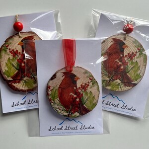 Red Cardinal Wood Slice Ornament, Decoupaged Handmade Ornament, Bird ...