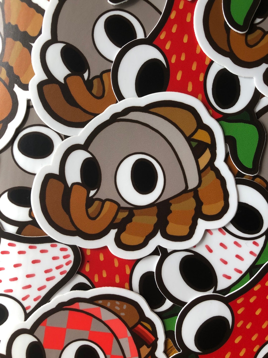 Bugsnax Stickers: Bunger, Strabby, BBQ Bunger (2"x3") - Etsy