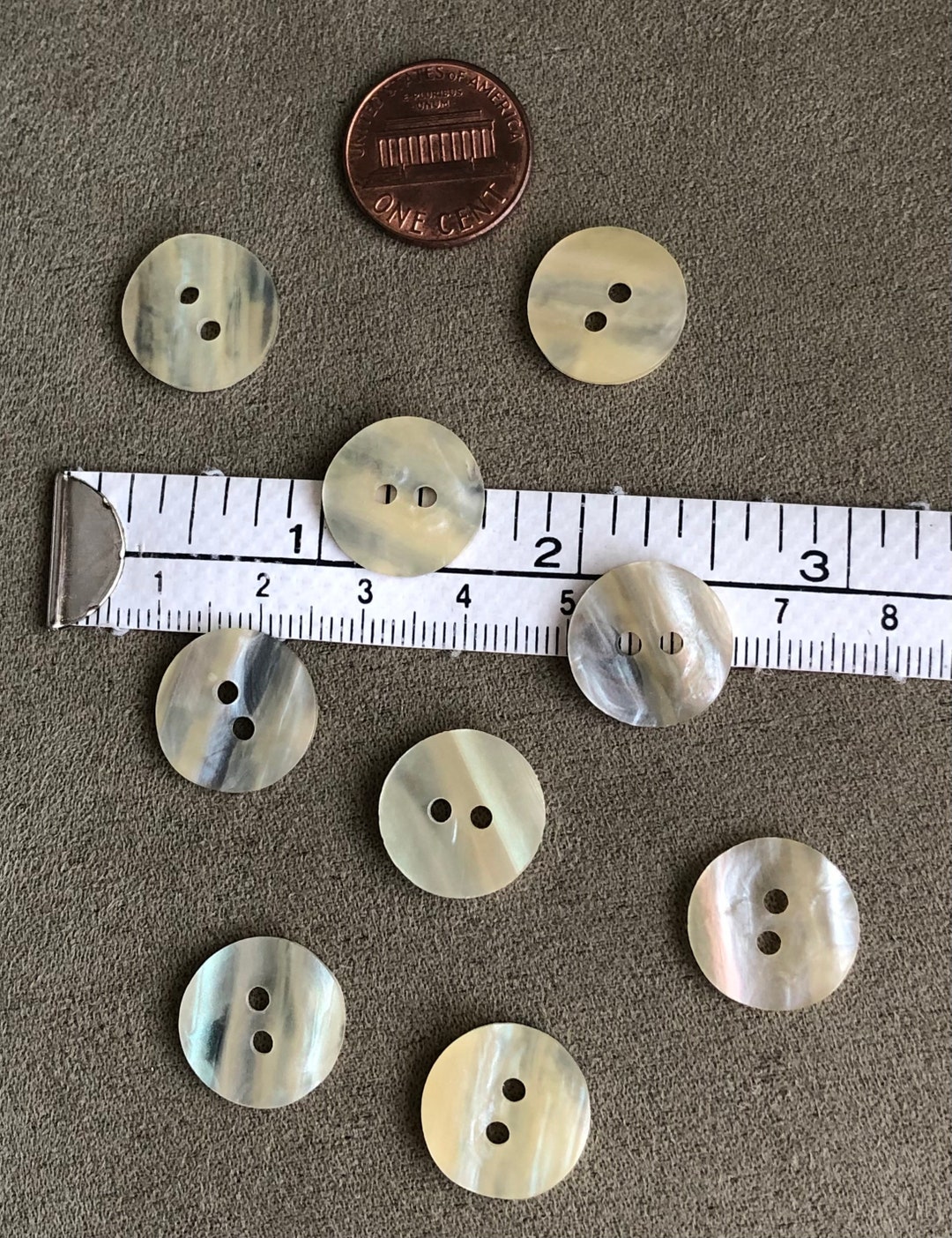16 Mm Rustic Vintage Shell 2-hole Buttons, Organic Form, Golden Hue ...