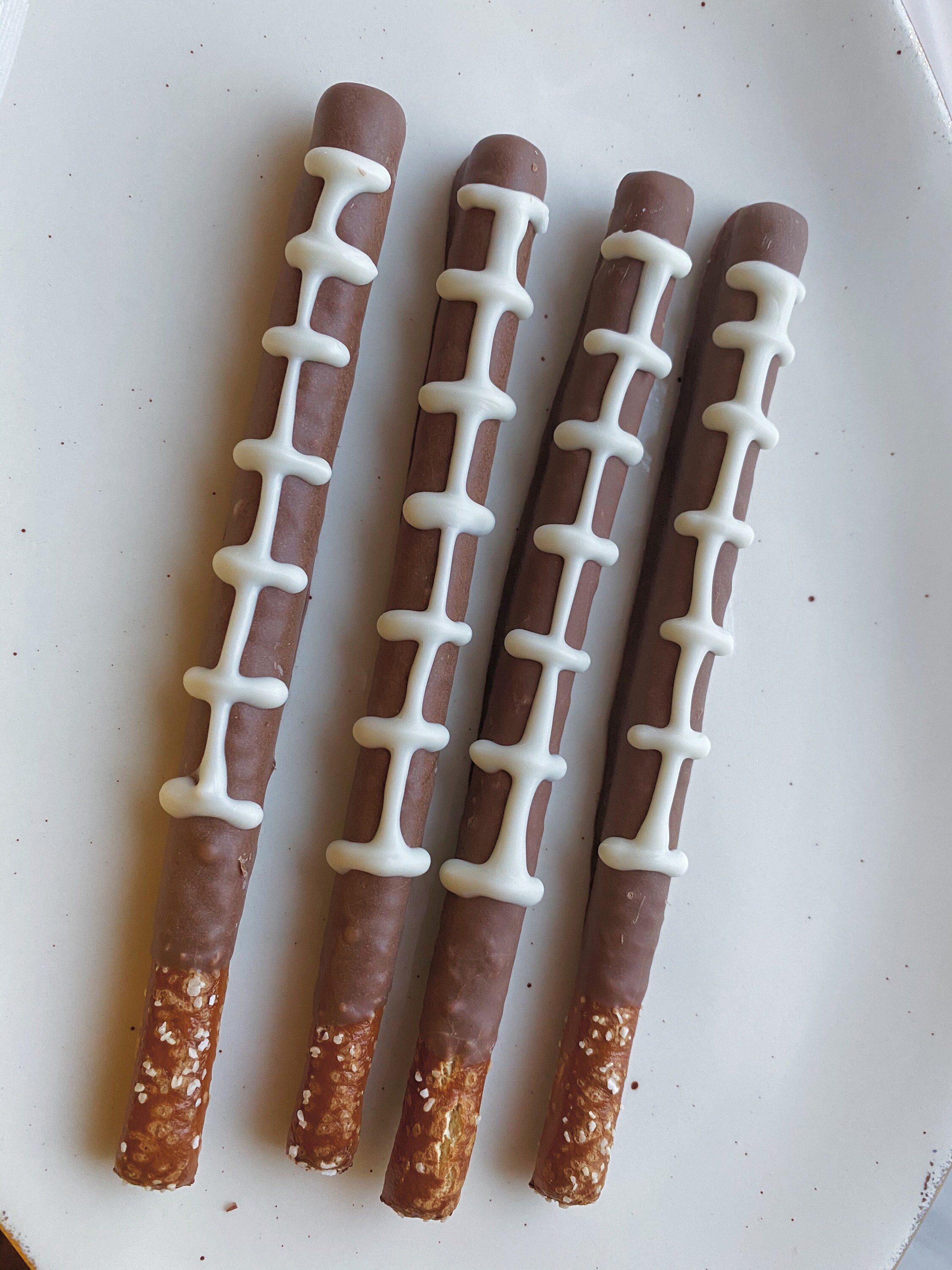 Super Bowl Party Chocolate Covered Pretzel Rods Team Colors ...