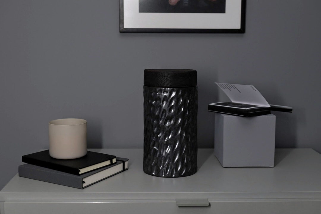 Unique Modern Black Ceramic Medium-size Urn age of Iron With Oak Lid ...