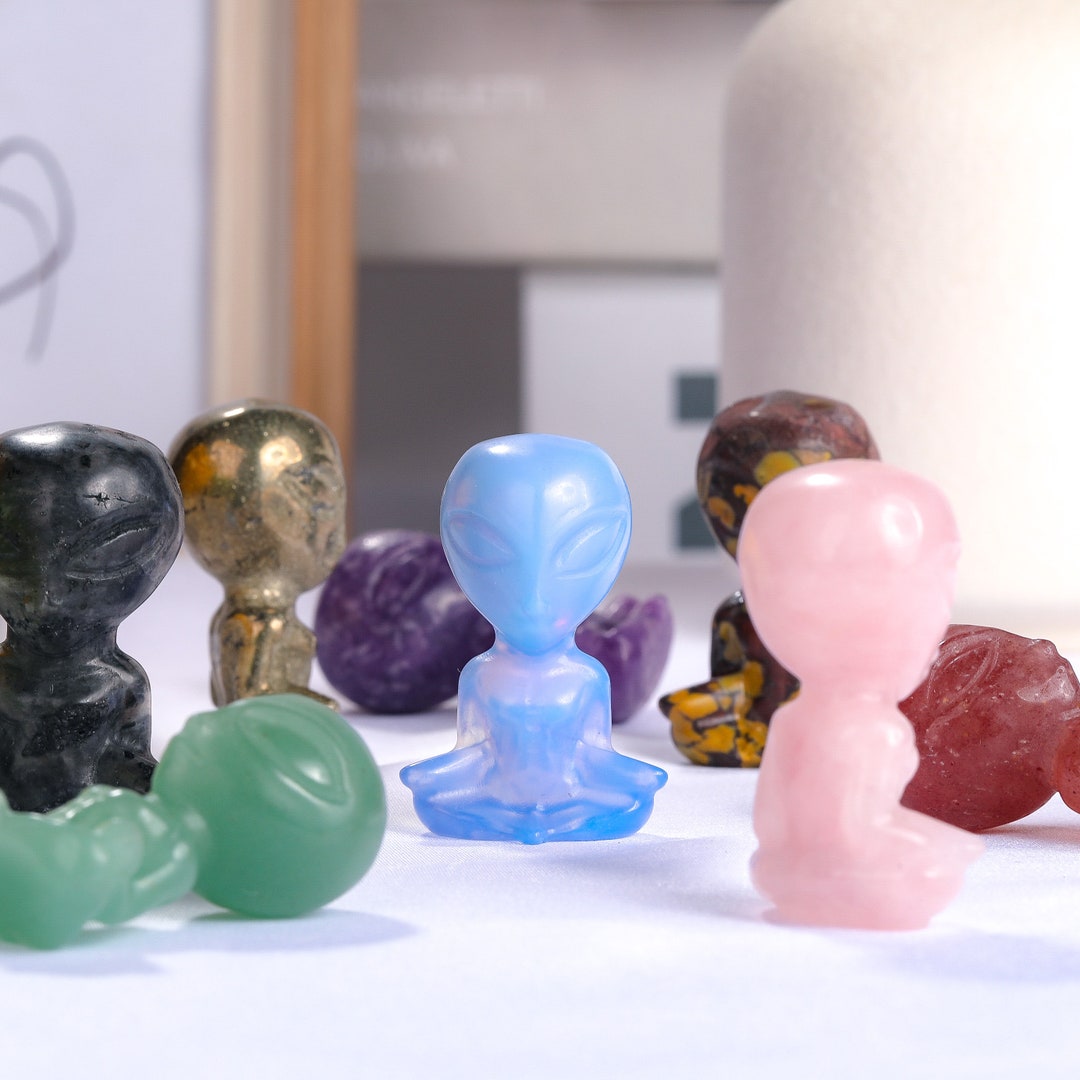 Hand Carved Gemstone ET Aliens Figurine crystal Quartz - Etsy