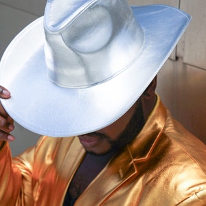 Metallic Silver Wide Brim Cowboy Hat, Unisex Fedora Hat Classic Wide ...