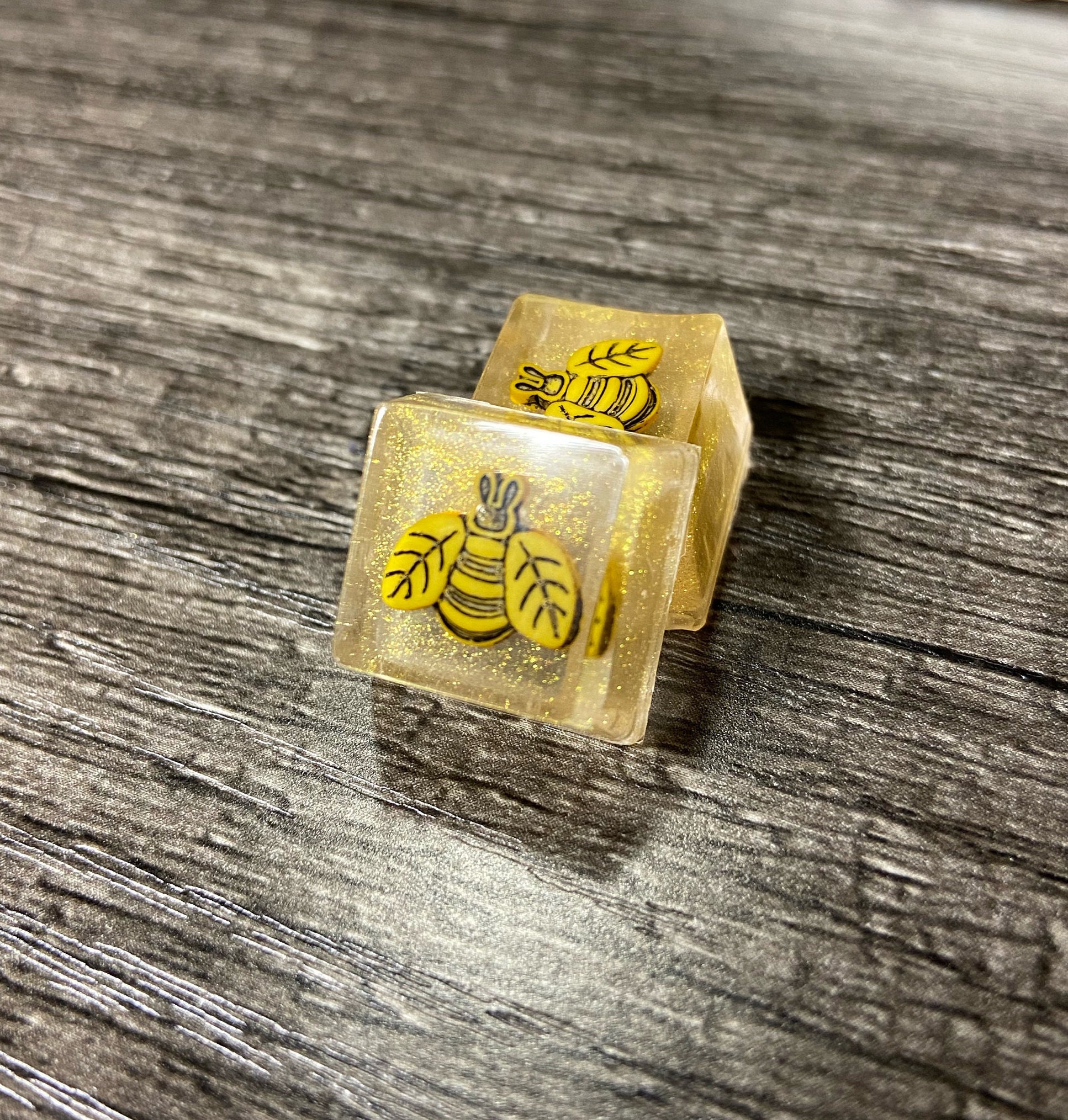Bee Keycaps (arrow Key Set) - Etsy