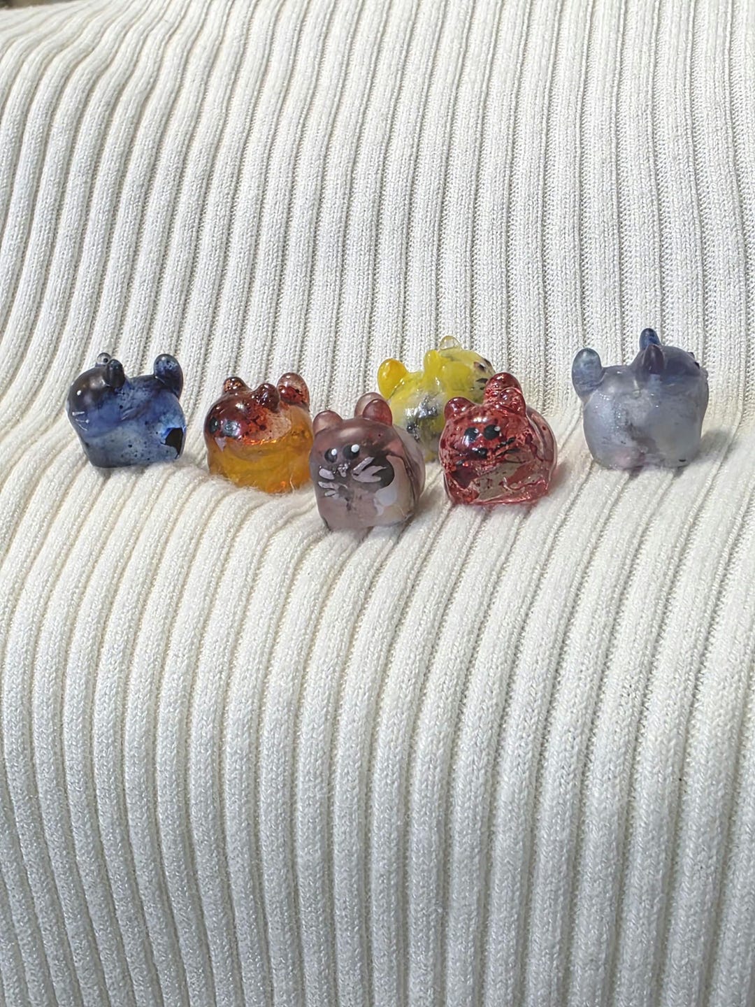 Small Colorful Resin Kitten Trinkets for Desk Decor and Gifts - Etsy UK
