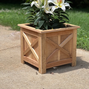 Farmhouse Planter - Etsy