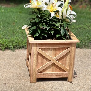 Farmhouse Planter - Etsy