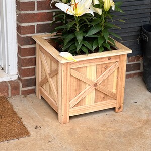 Farmhouse Planter - Etsy