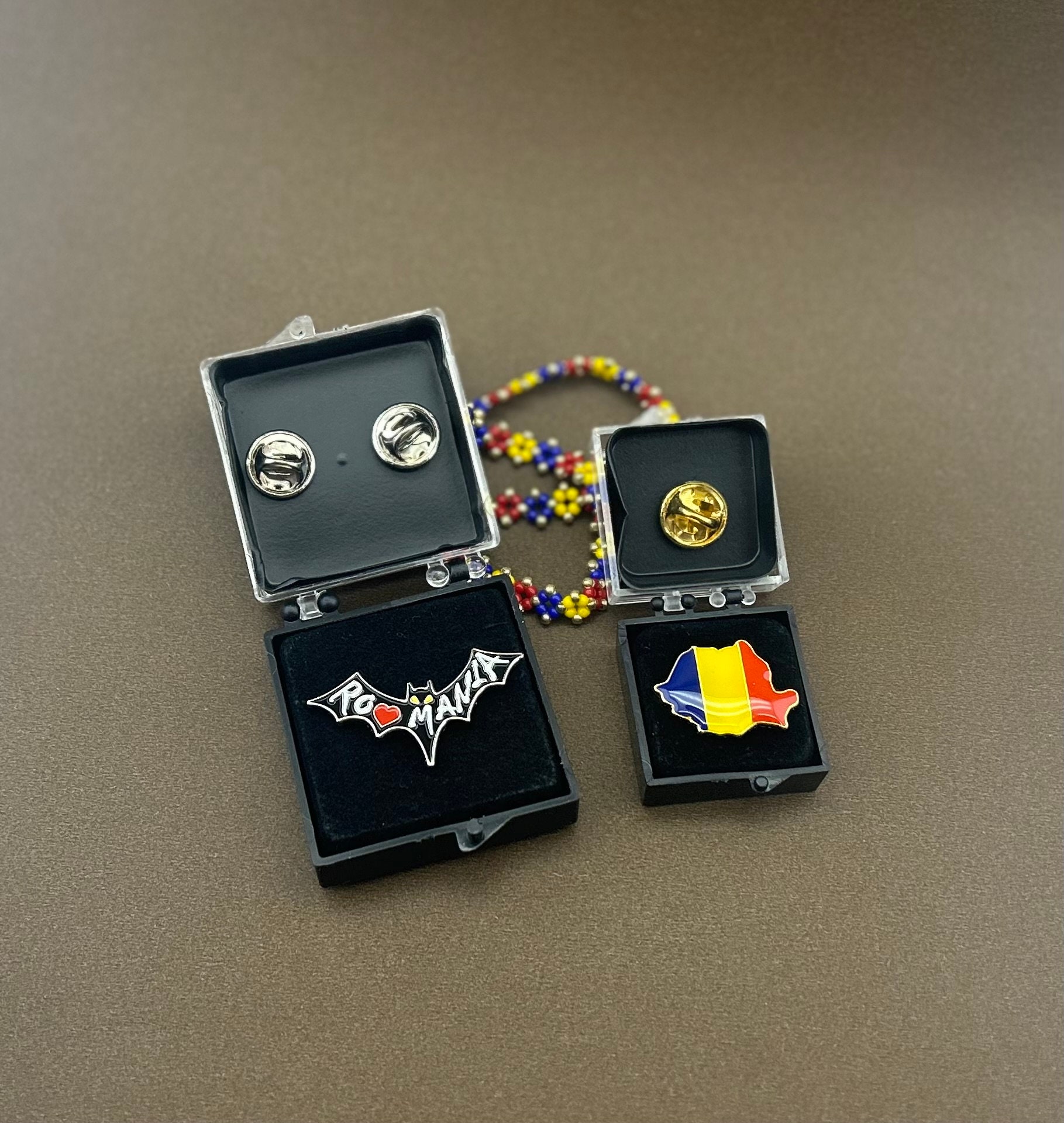 Romanian Pins/brooches-romania Map Flag Lapel Pin-romania Bat Pin ...