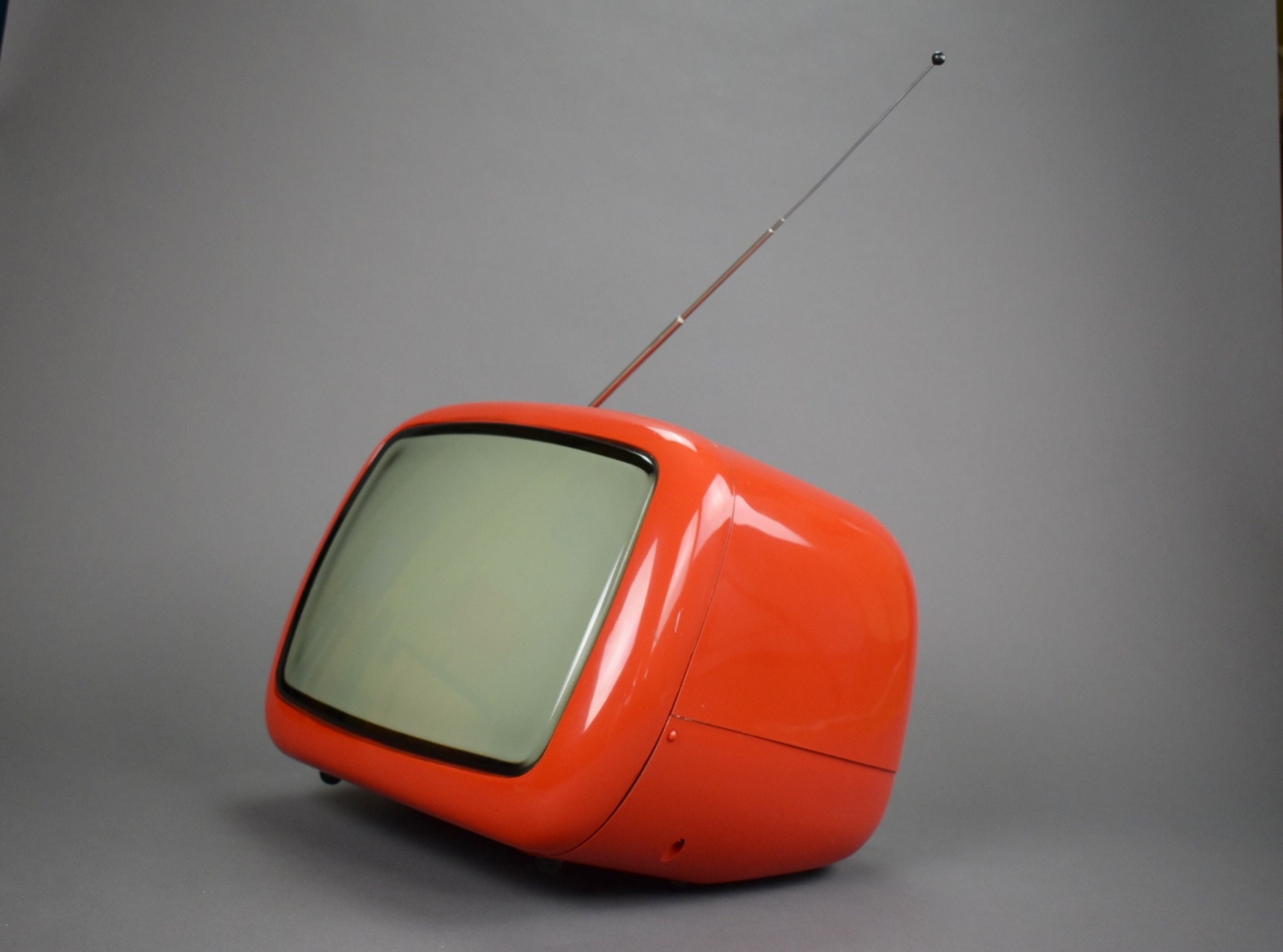 Space Age Red Portable Minirama Tv,yugoslavia 70's, Red Plastic ...