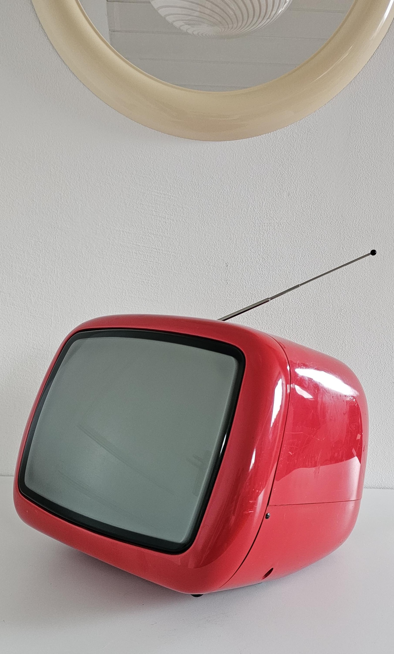 Space Age Red Portable Iskra Minirama Tv/ Yugoslavia 70's/ Red Plastic ...