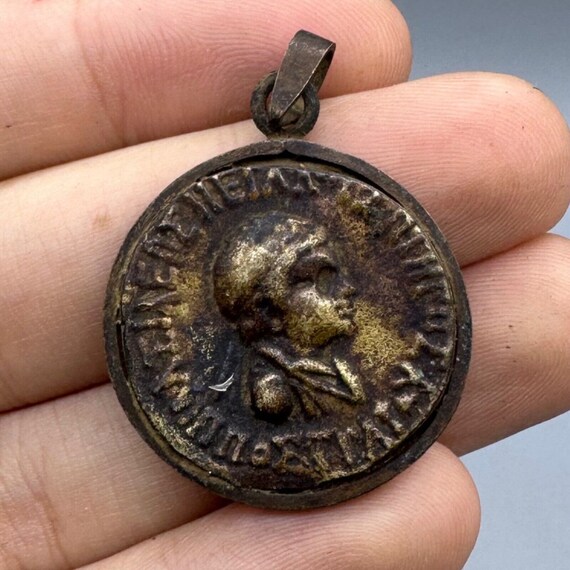 Beautiful rare ancient Roman bronze king face old pen… - Gem