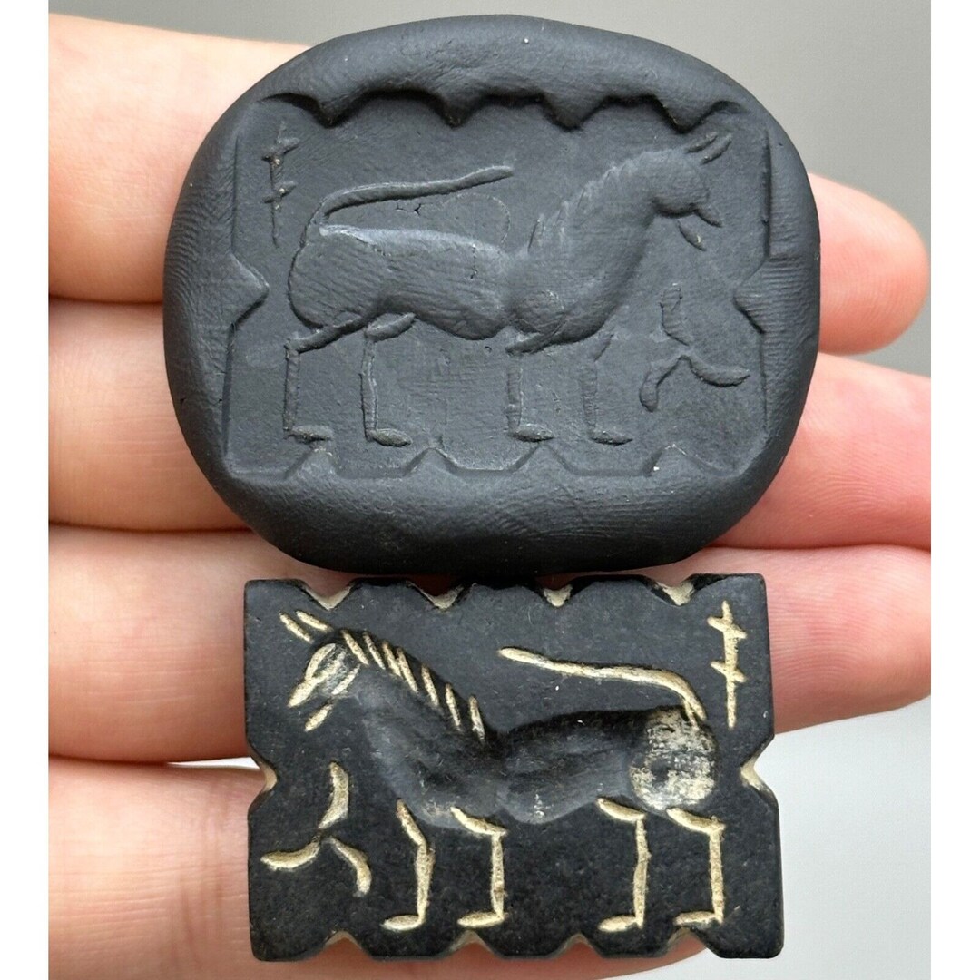 Very Old Ancient Roman Intaglio Stone Bead in Good Condition - Etsy