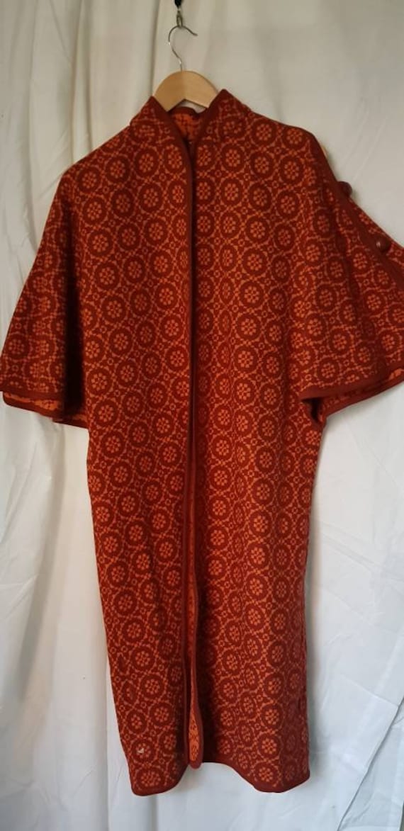 RARE, elegant, vintage cape coat from the iconic Wels… - Gem