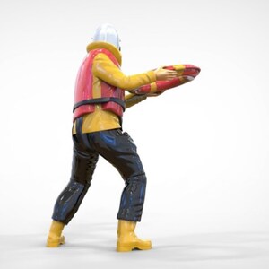RNLI Crewman Model Figure Throwing Life Ring, 1:48 Scale - Etsy