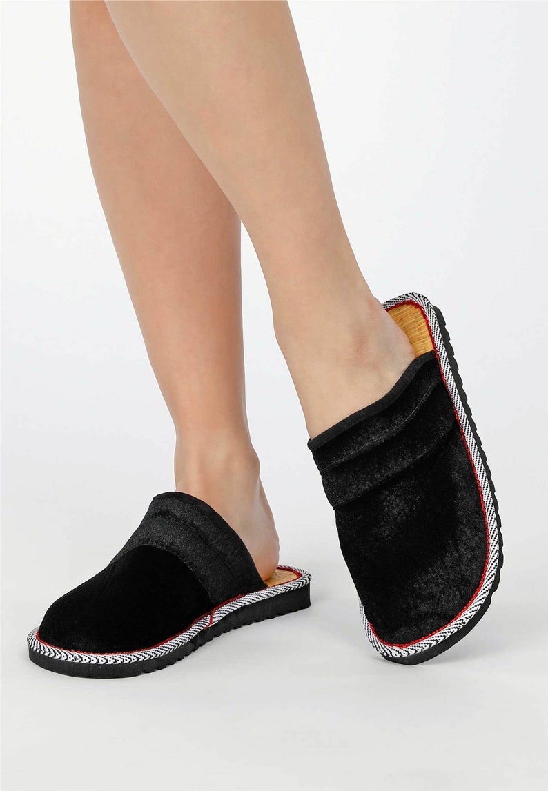 CINNEA® VELVET Cinnamon Slippers Against Foot Sweat, With Rush Footbed ...