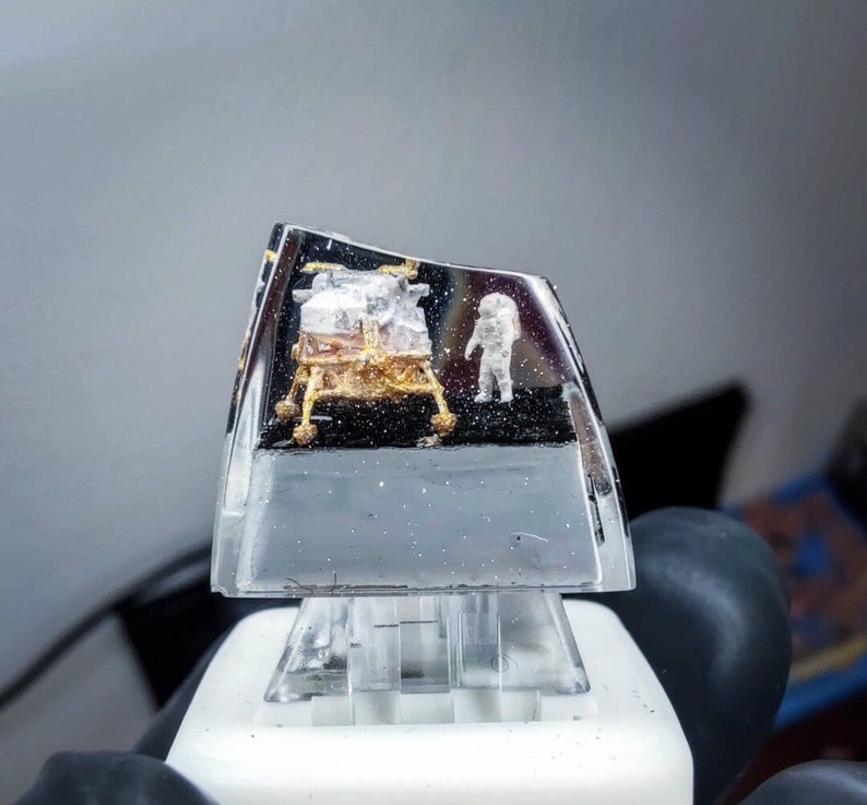 Handmade Apollo Resin SA R1 Key Capartisan Key Cap for Cherry - Etsy