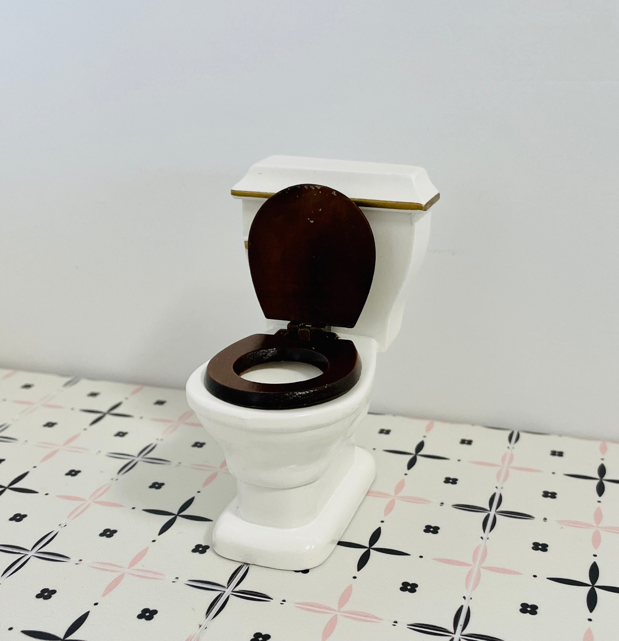 1:12 Dollhouse Miniature Washroom White Toilet W/ Openable - Etsy