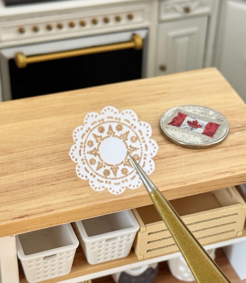 Miniature Lace Doilies Cake Placemat Paper 1/12 Scale Dollhouse Kitchen ...