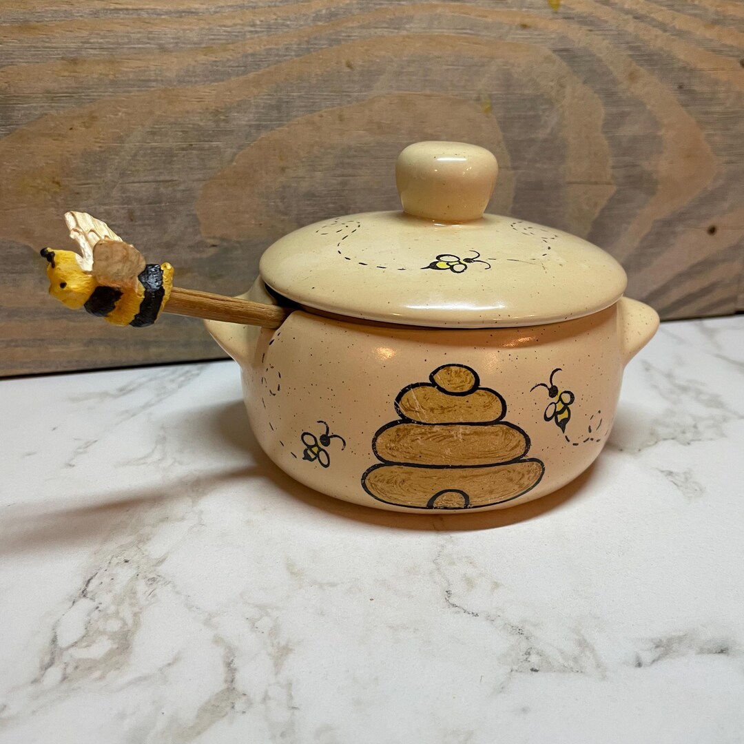 Designpac Inc Ceramic Beehive Honey Pot Dish With Lid and Wooden Dipper ...