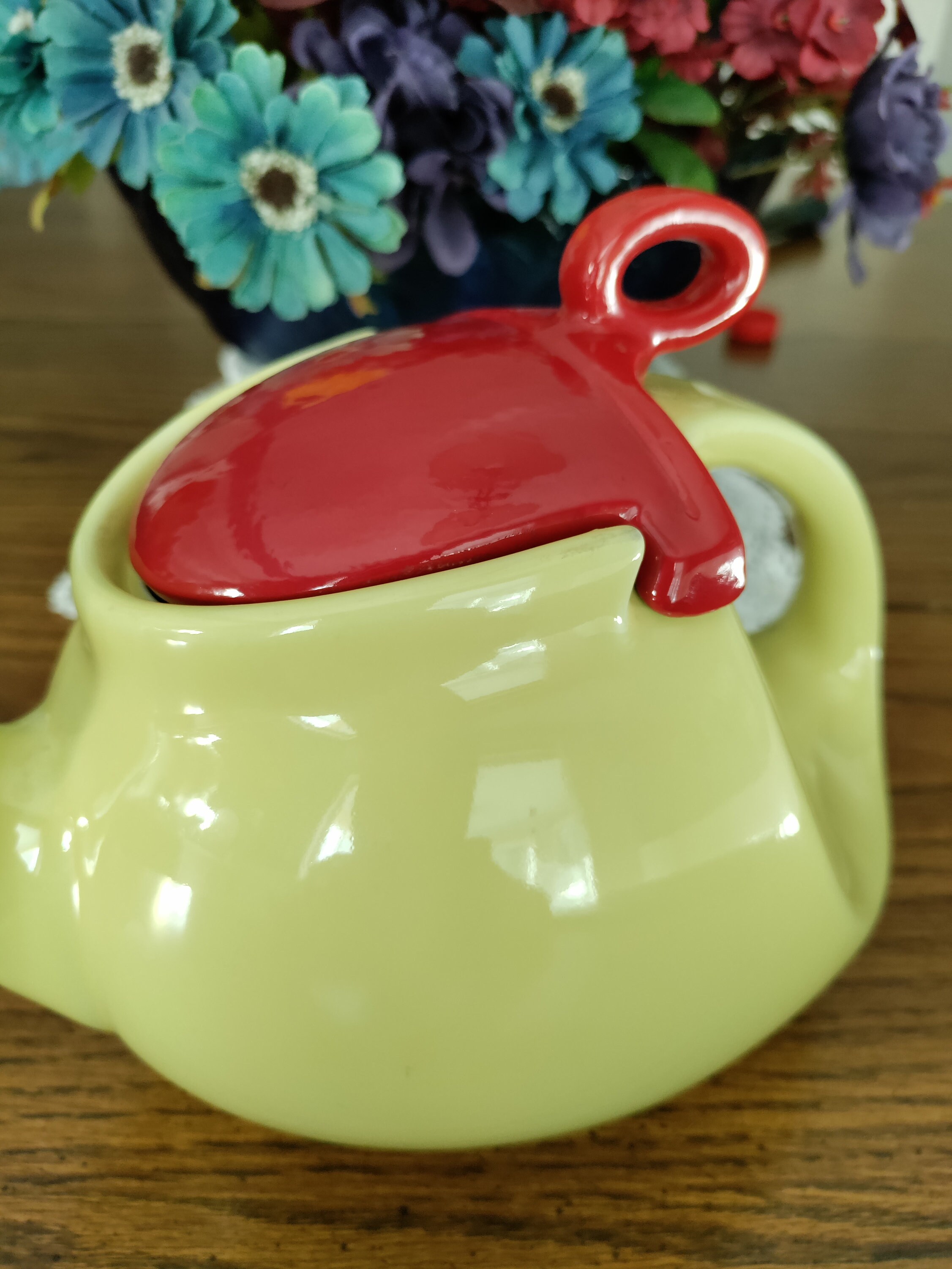 Vintage HALL China, Streamline Teapot, Hook Lid, MCM, Yellow W Red Lid ...