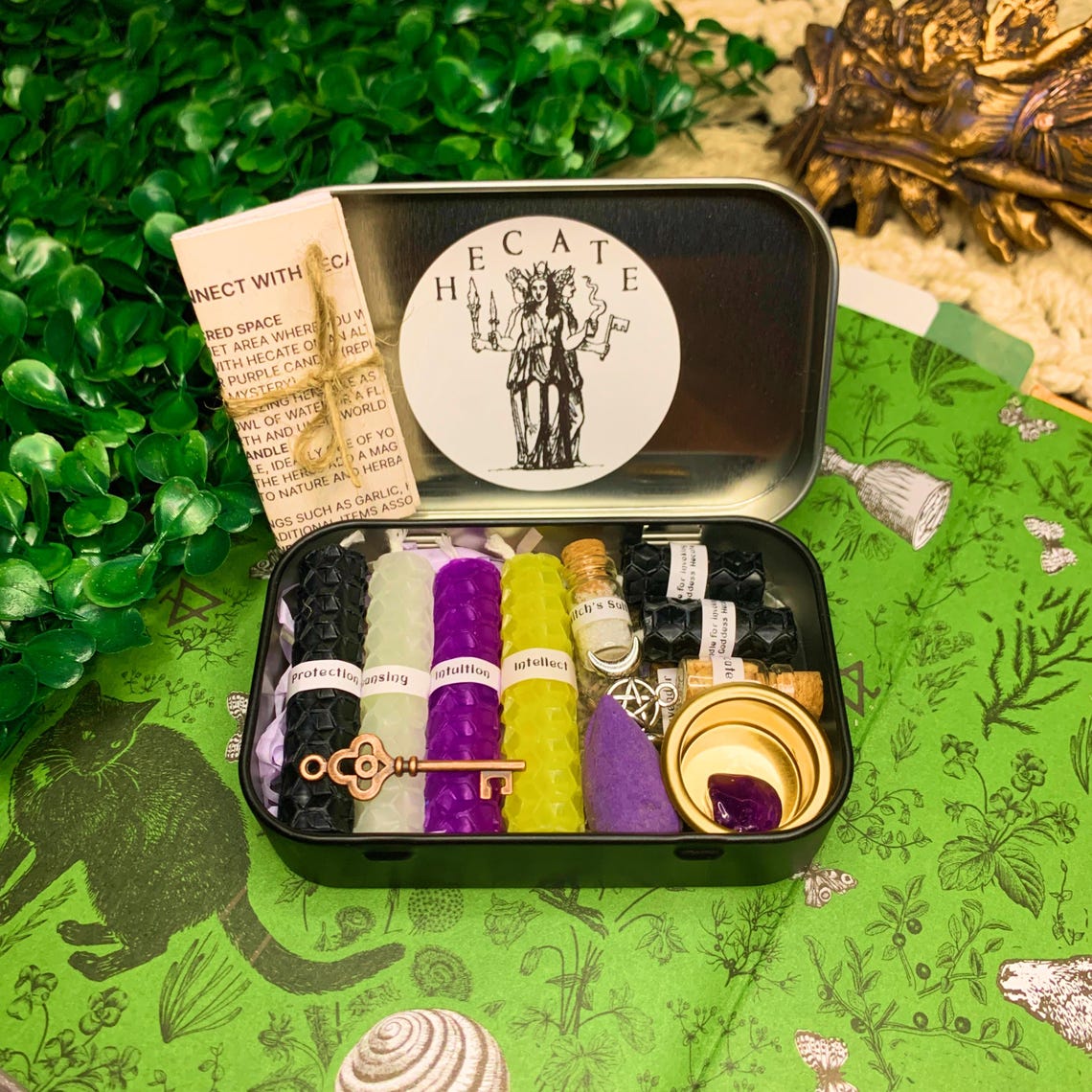 HECATE Pocket Altar, Witches Travel Altar in Metal Box,complete Hecate ...