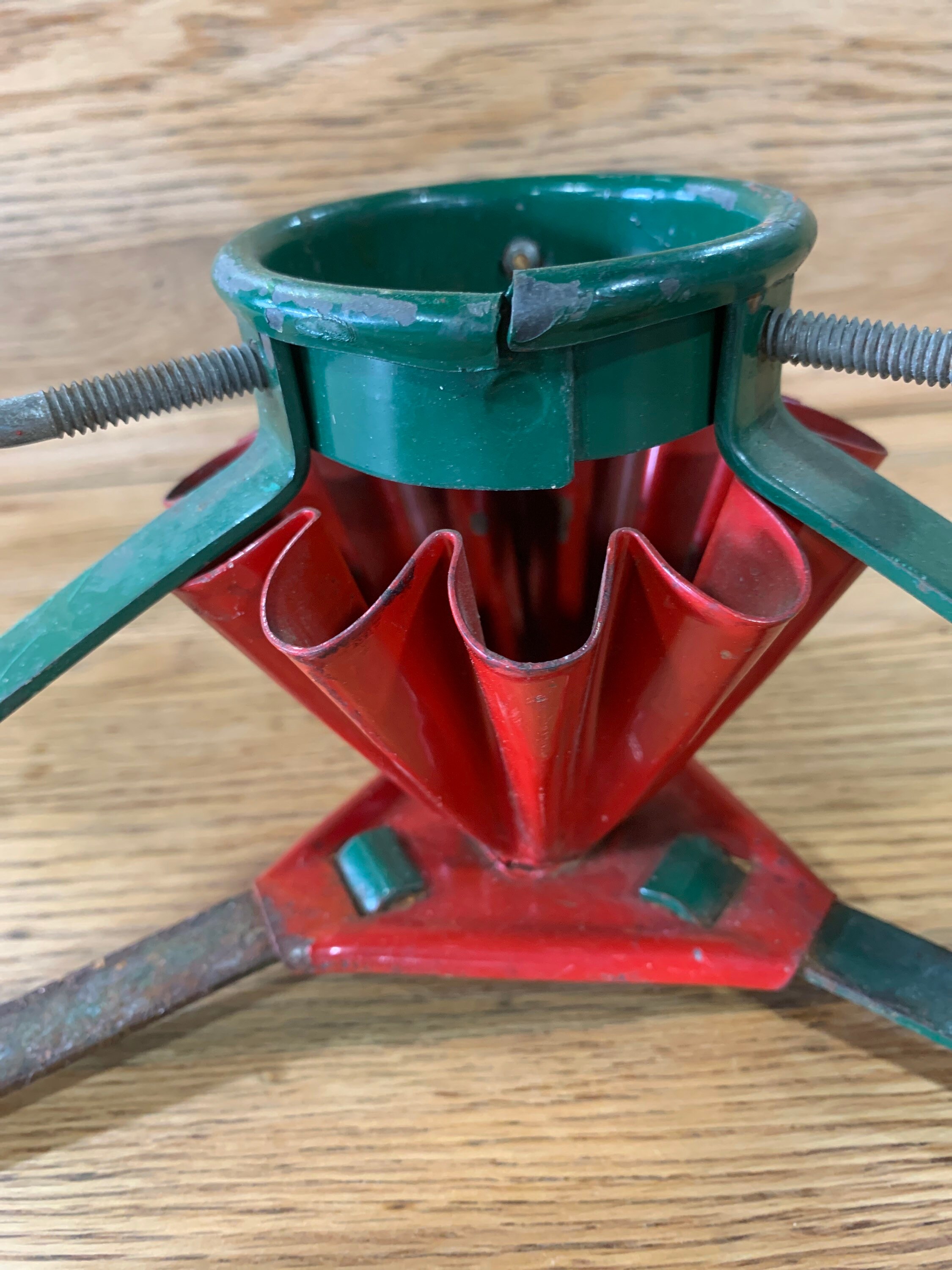1950s S-B Mfg. Co Fluted Christmas Tree Stand - Etsy