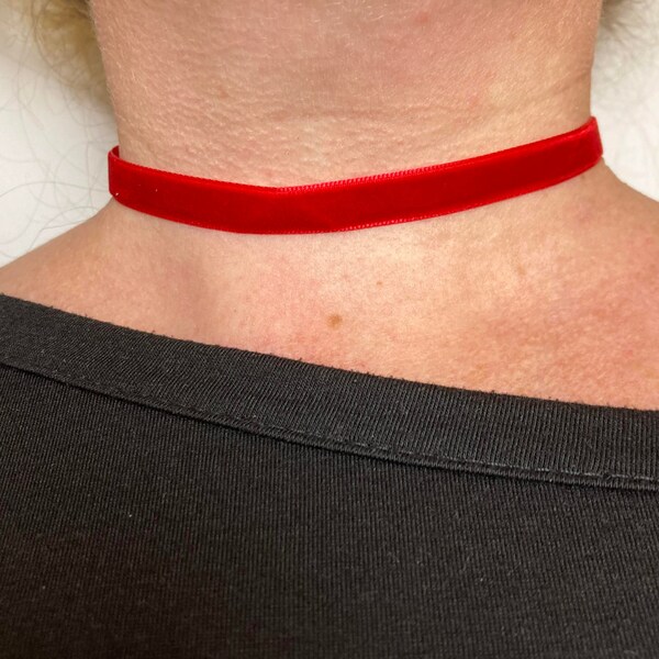 Red Velvet Choker - Etsy