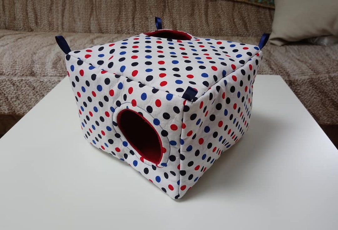 Hanging Rat Cube Hammock, Polka Dot Chinchilla Hideaway, Degu Nesting ...