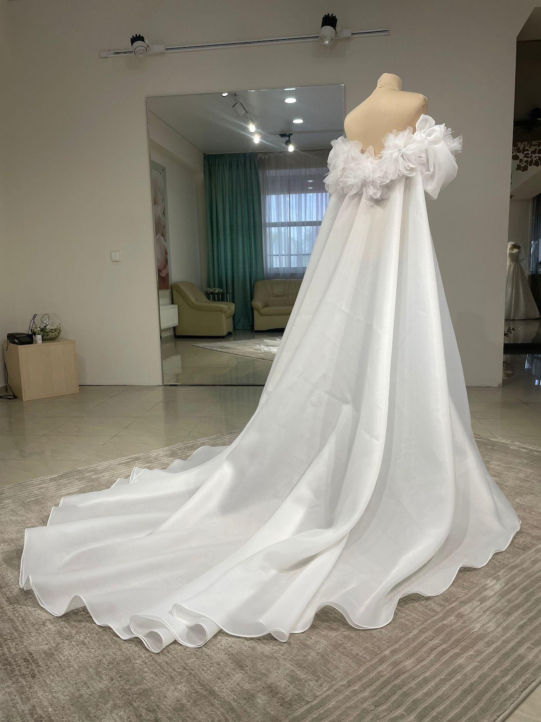 Wedding Organza Cape With 3D Flowers,bicep Bridal Cape, Organza Bicep ...