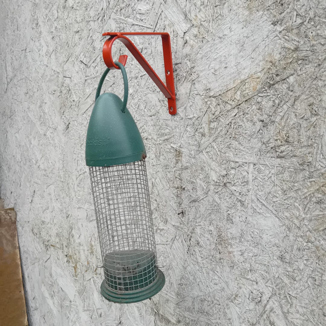 4x Hanging Basket / Lantern / Bird Feeder / Wind Chime Brackets in Red ...