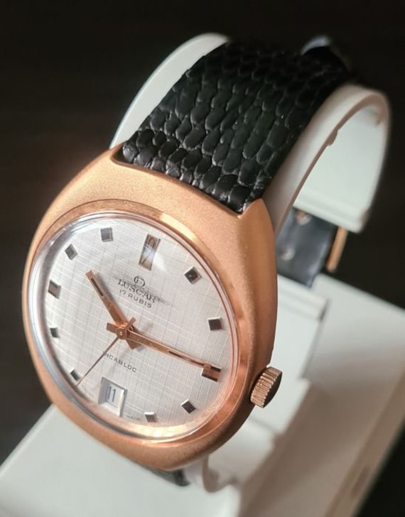 Luscar Classic De Luxe Calendar Wristwatch - 1960's N… - Gem