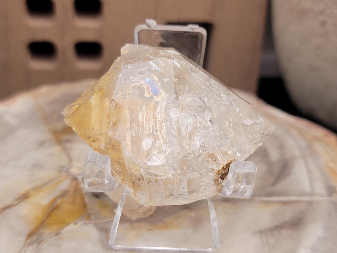 Pakistani Window Quartz – Golden Zoning With Natural Cavities ...