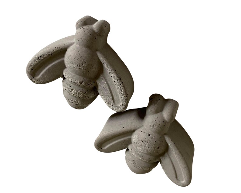 Cement Bumble Bee Garden Stones, Bee Yard Art (set of 2) - Etsy