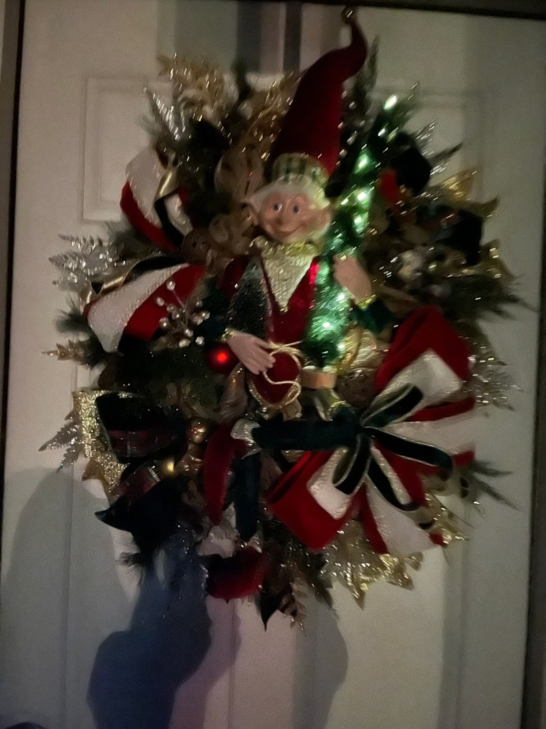 Elf Wreath Traditional Wreath Wreath With Elf Holiday - Etsy