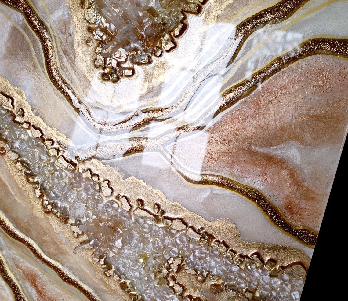 Geode Wall Art / Picture/ Resign Painting/ 50 Shades of Gold - Etsy