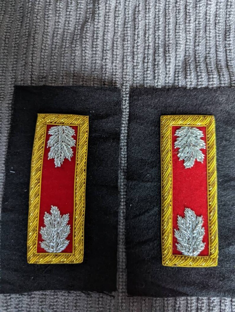 1860s Civil War Officer Insignia, Regulation Single Border, Red Backing ...