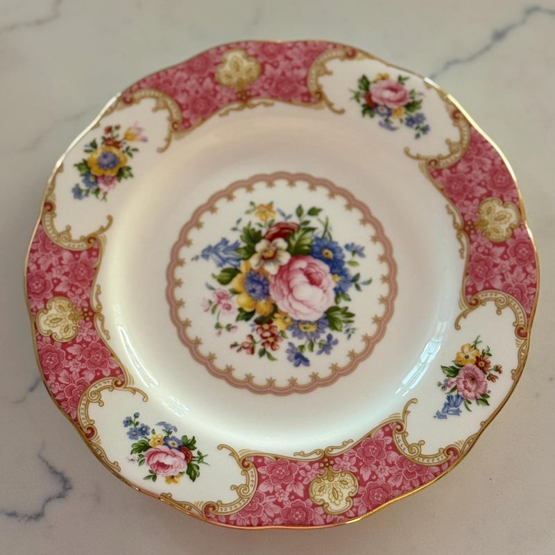 Lady Carlyle - Etsy
