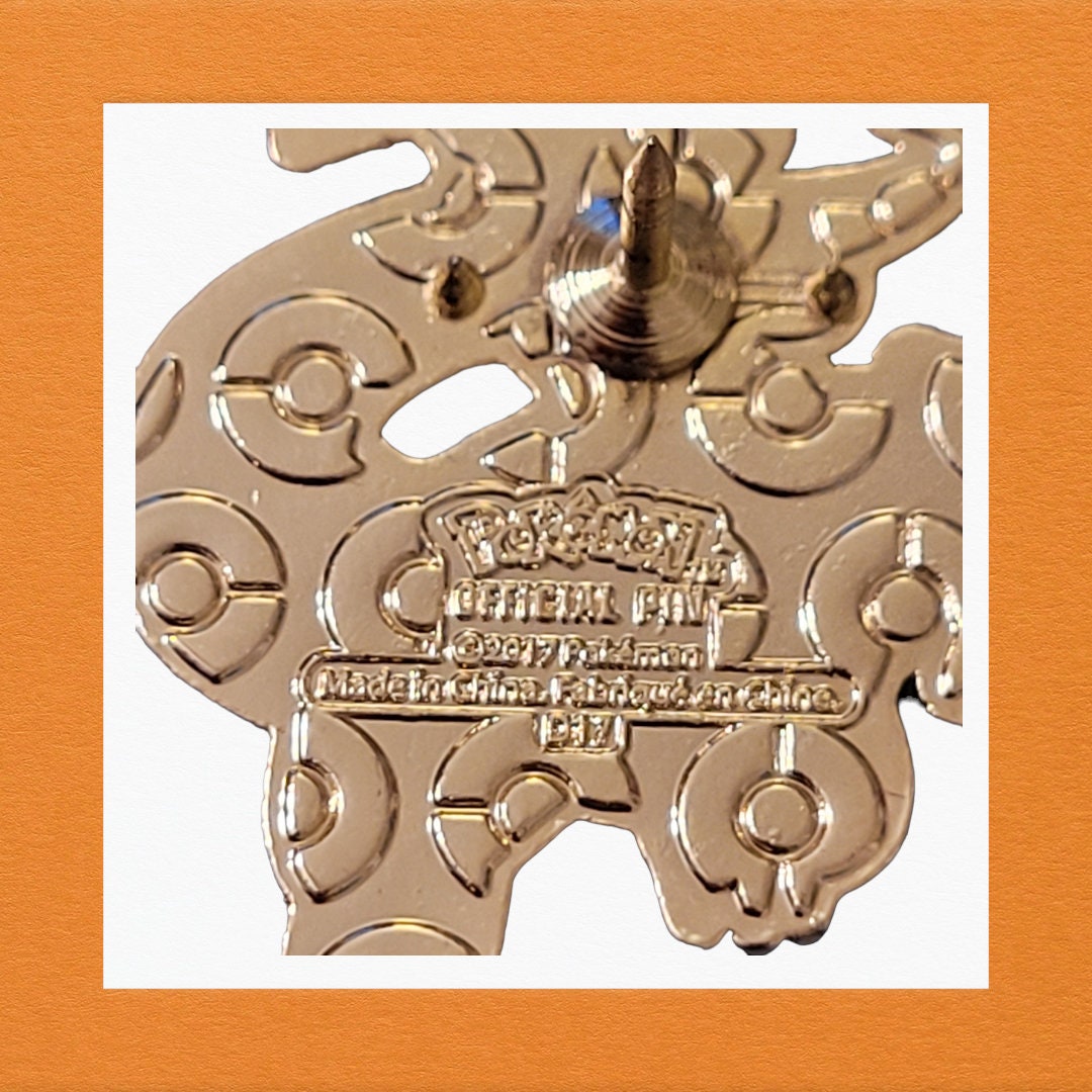 Pokémon Official Pin Charizard - Etsy