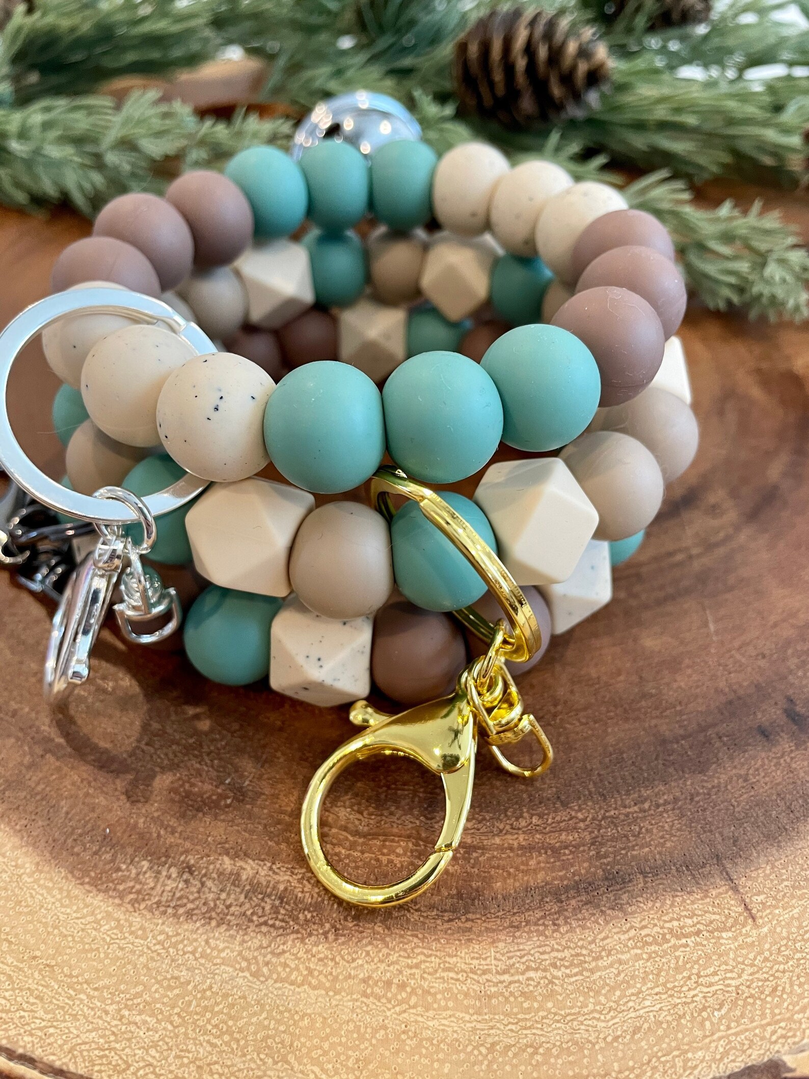 Silicone Keychain Wristlet/key Ring Bracelet/beaded Keychain - Etsy