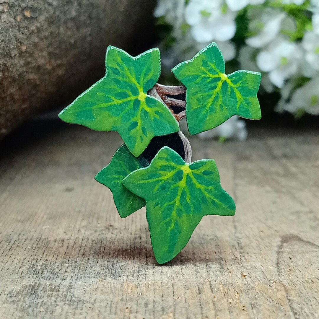 Ivy Leaves Brooch, Handmade Wooden Leaf Badge or Magnet - Etsy