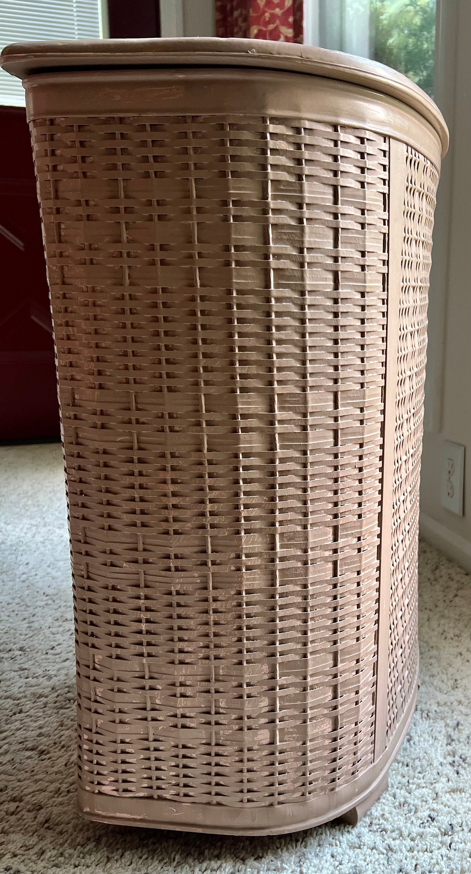 Vintage MCM 1950’s Pearl Wick Basket Weave Wicker Large Laundry Hamper ...