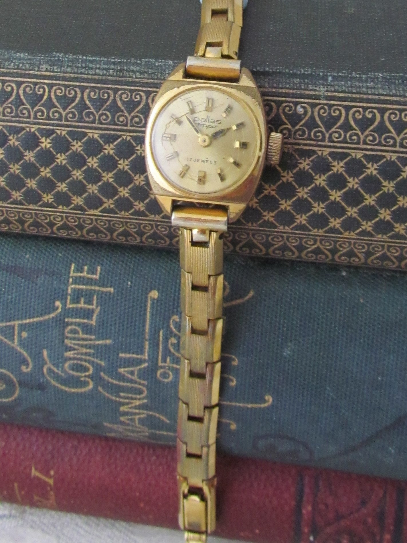 Rare Vintage PALLAS Eppo Women's Gold-plated Dress Watch C.1975 ...