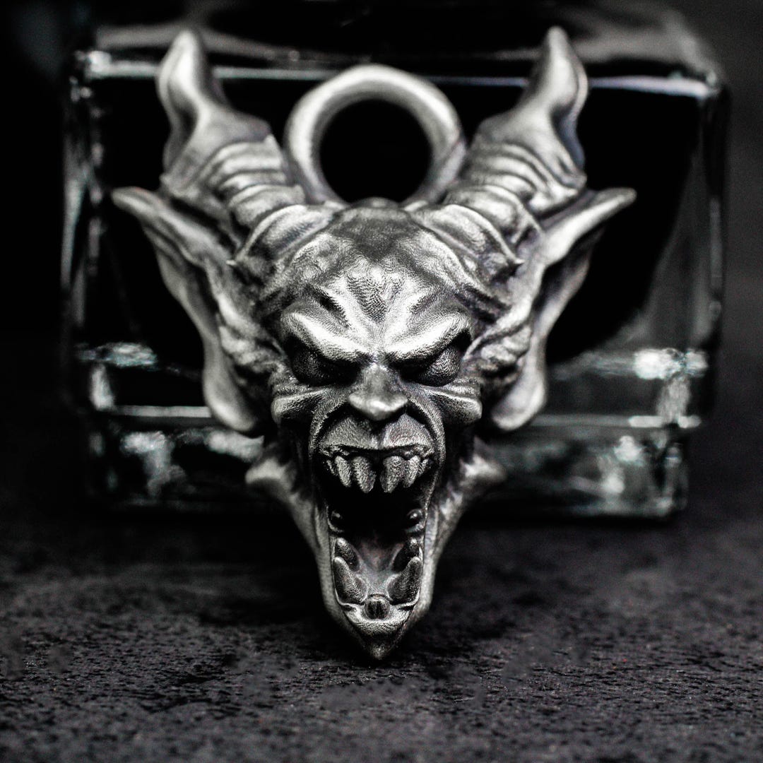 Roaring Demon Pendant/dark Fantasy Vampire Necklace/mysterious Jewelry ...