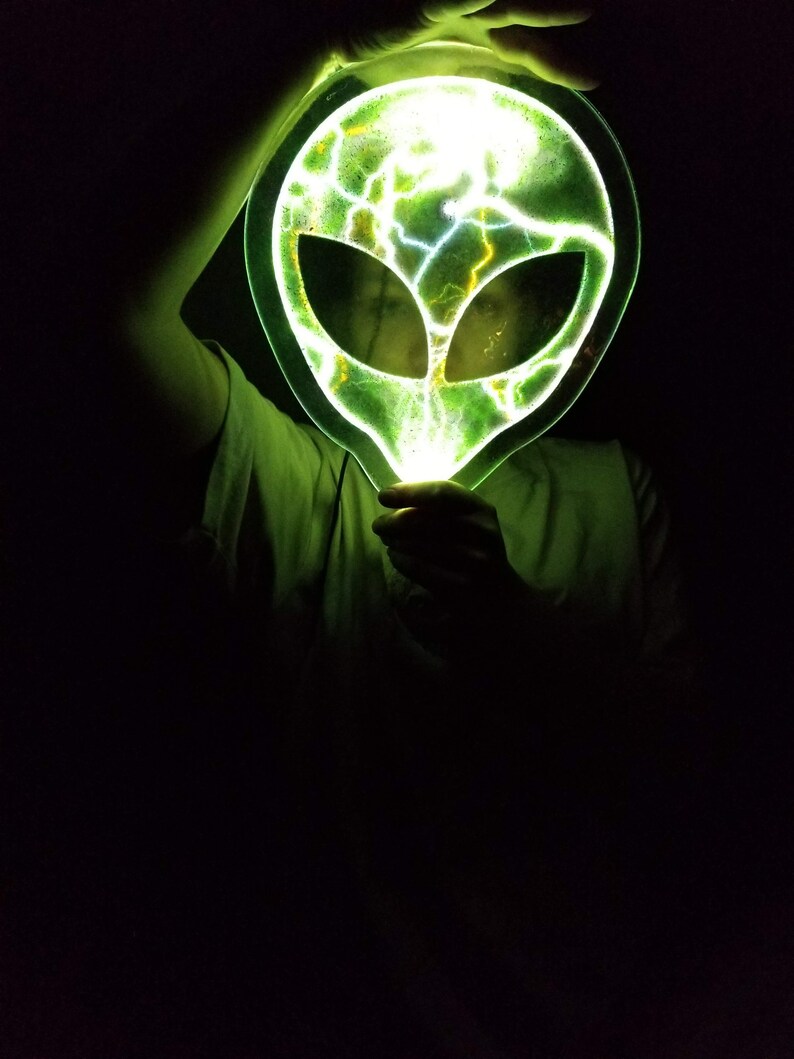 UFO Alien Head Plasma Glass Luminglass Light Lamp | Etsy