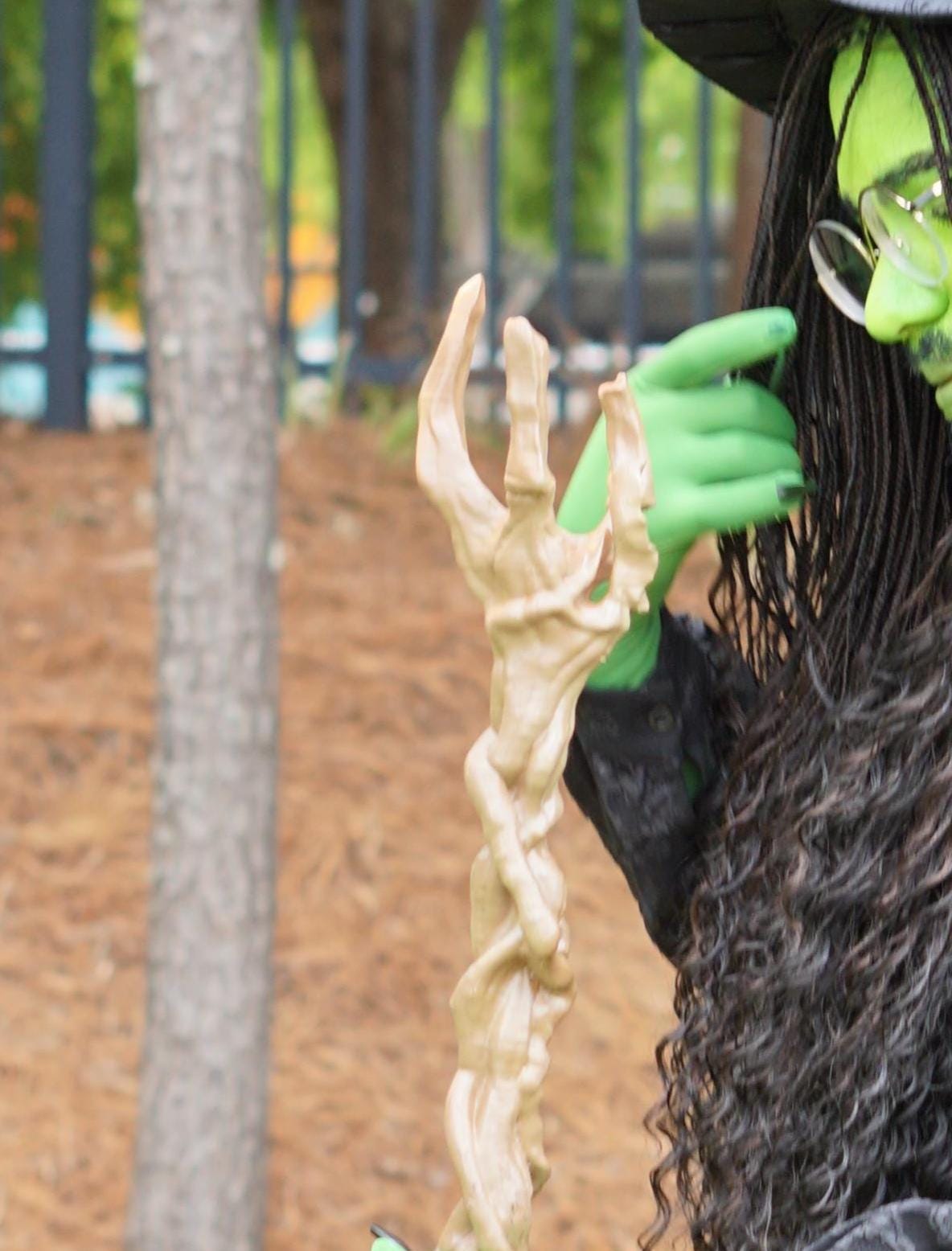 Wicked Elphaba's Broom, Witches Broom Inspired by the Movie Wicked ...