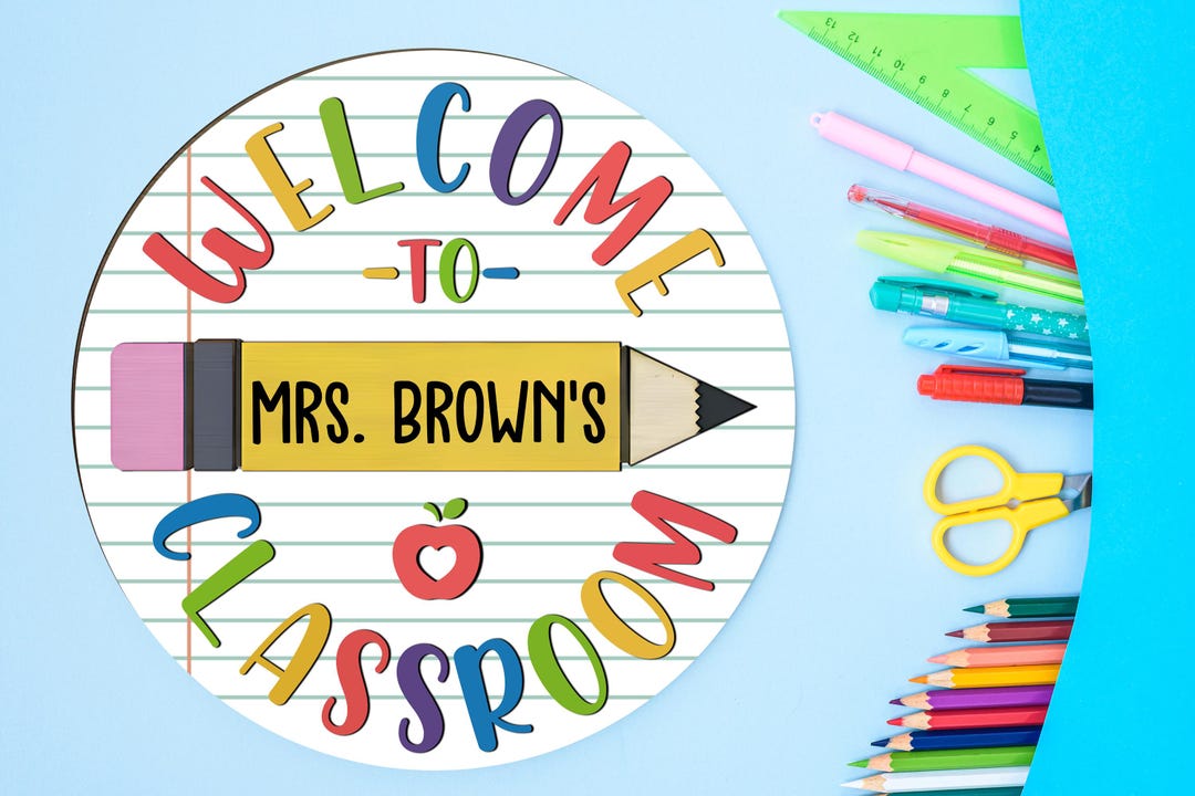 Personalized Teacher Door Hanger Sign, Custom Teacher Name Classroom ...