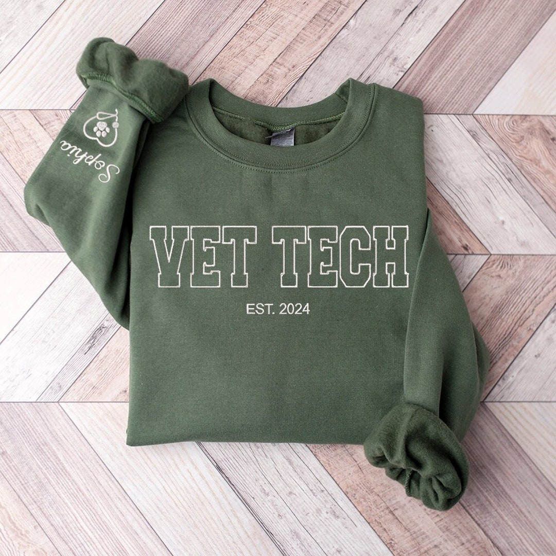 Embroidered Vet Tech Sweatshirt, Vet Tech Week Gift for Veterinary ...